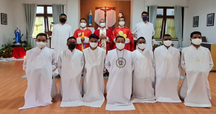 21 Frater SSCC Yogyakarta Membarui Kaul Membiara - Katolikpedia.id