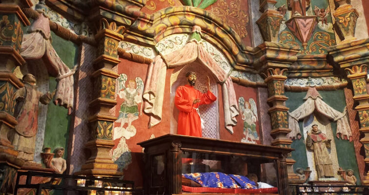 Melihat Lebih Dekat Keindahan Gereja San Xavier Tucson Arizona, Amerika ...